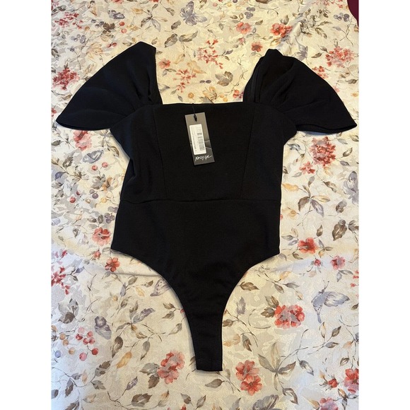Nasty Gal | Tops | Nwt Nasty Gal Square Enough Bodysuit Top Black Puff ...